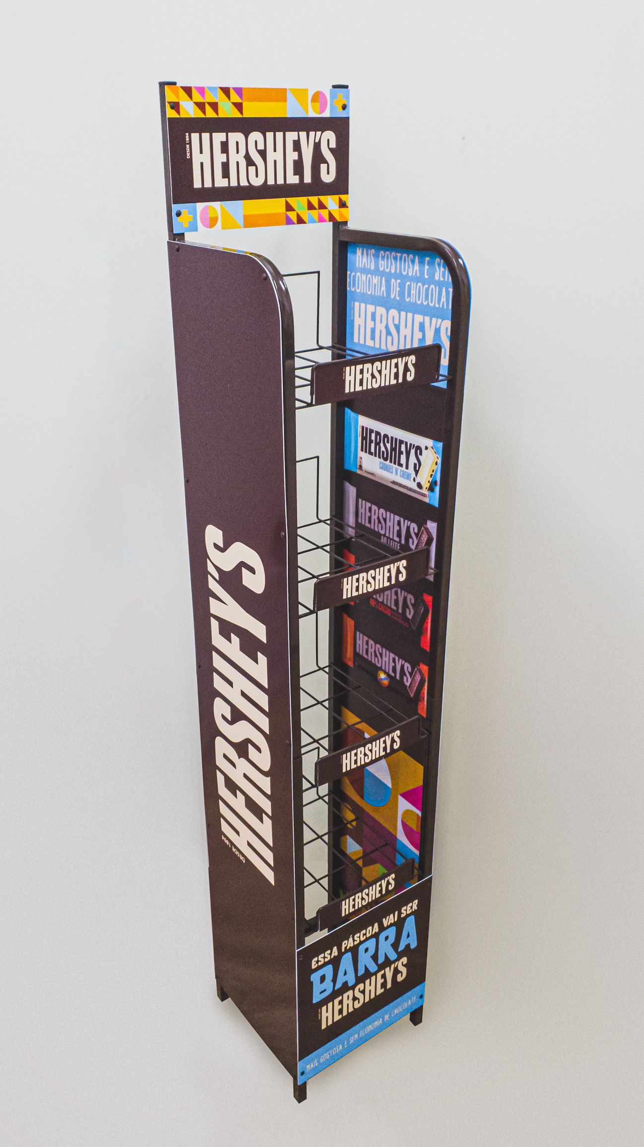 Display de chão Hershey's - campanha páscoa - Jowe Displays